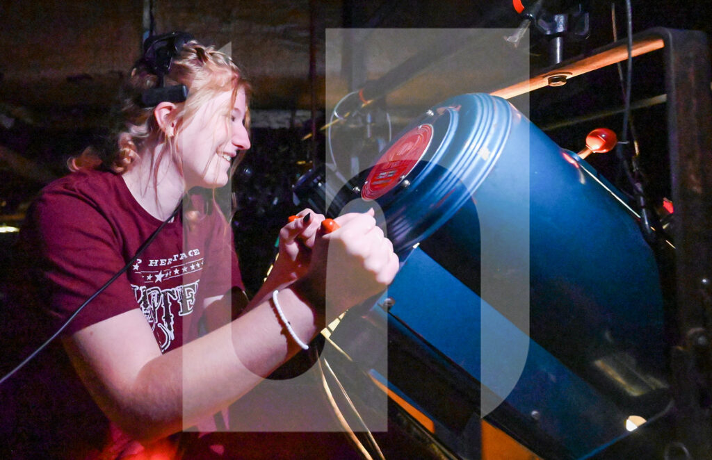 Photostory: Backstage Magic | The Harbinger Online